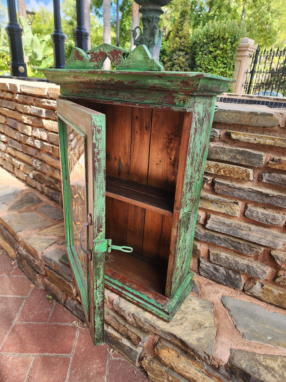 Coffee & Tea Wall Display Cabinet – La La Vintage