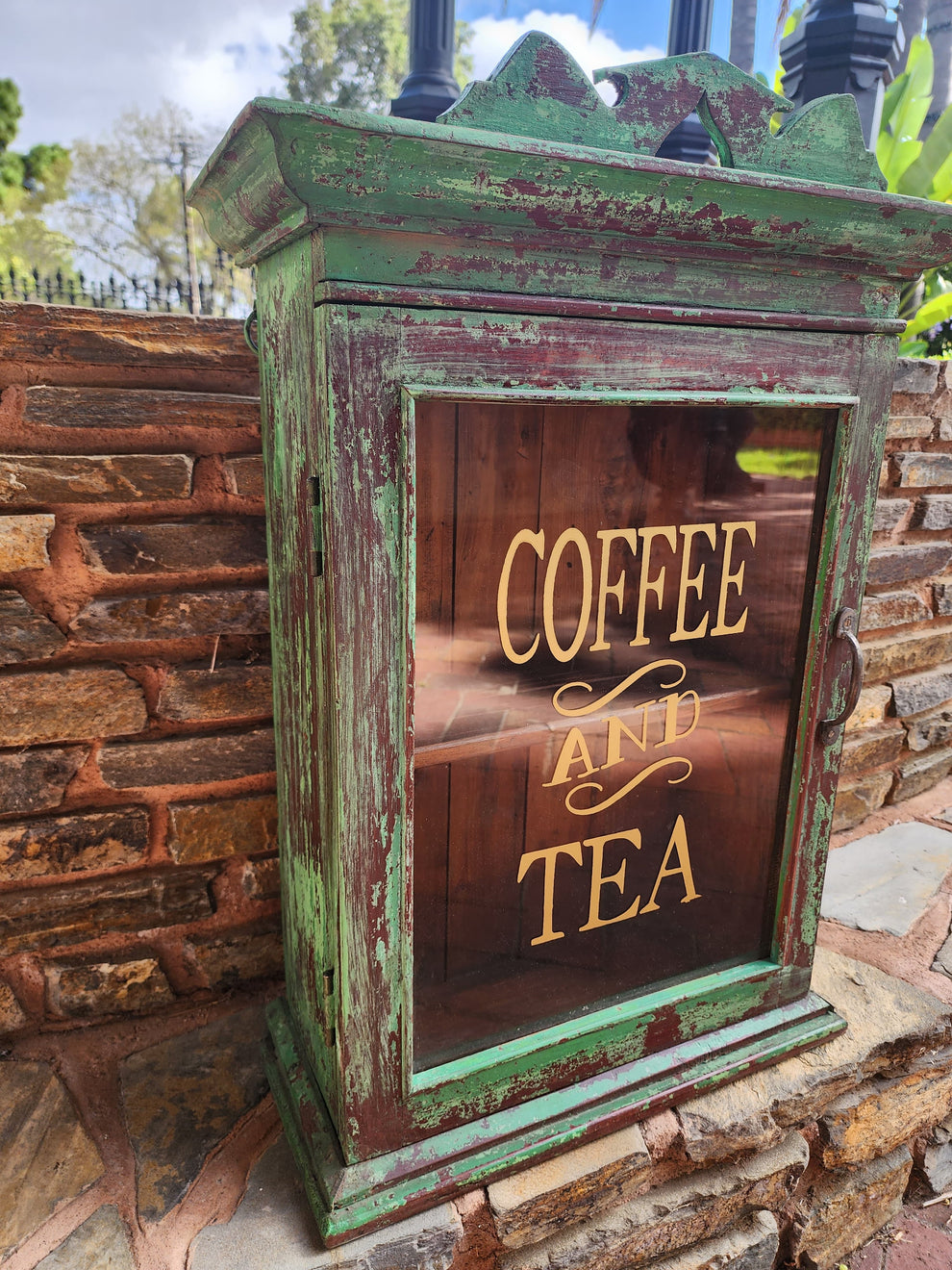 Coffee & Tea Wall Display Cabinet – La La Vintage