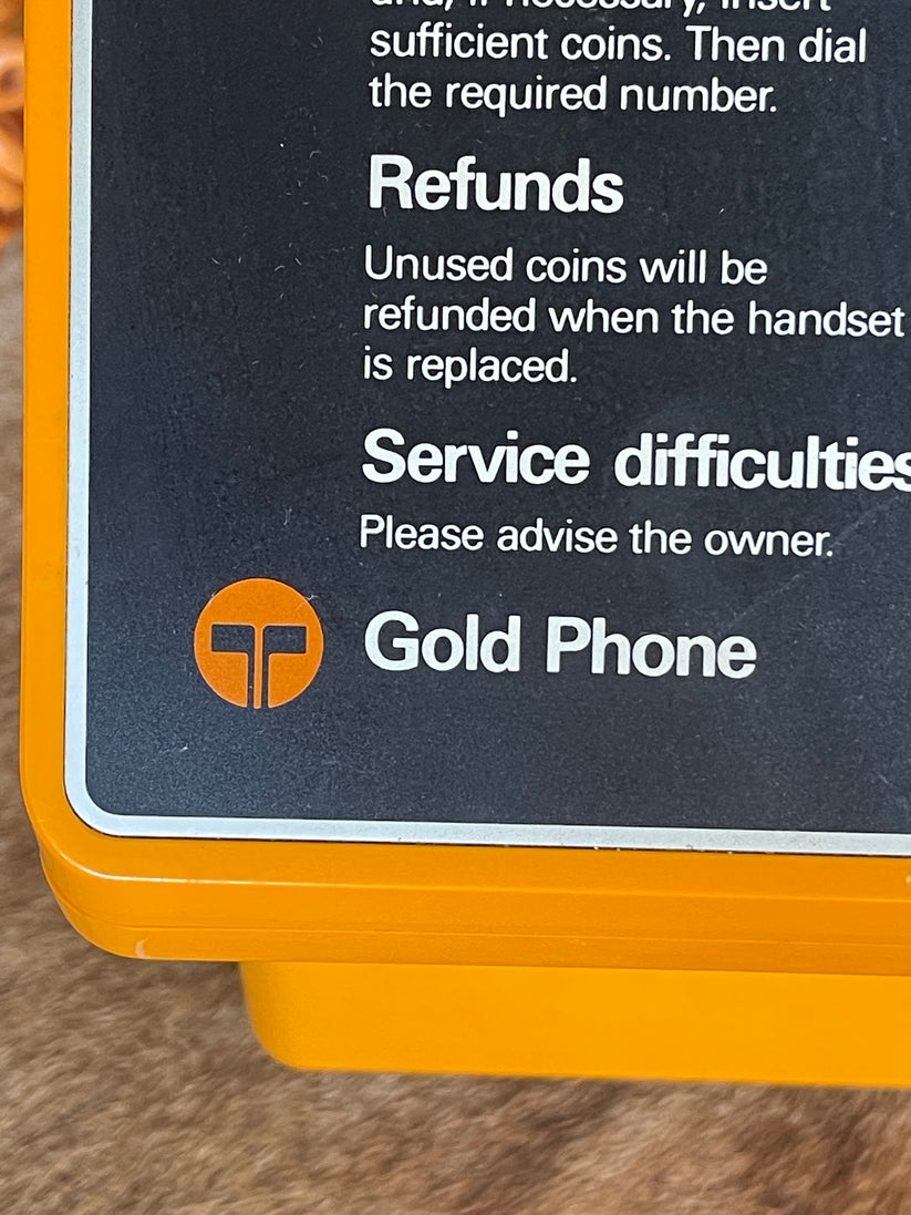 Telstra Gold Phone Ultra Rare Excellent Condition With Key – La La Vintage