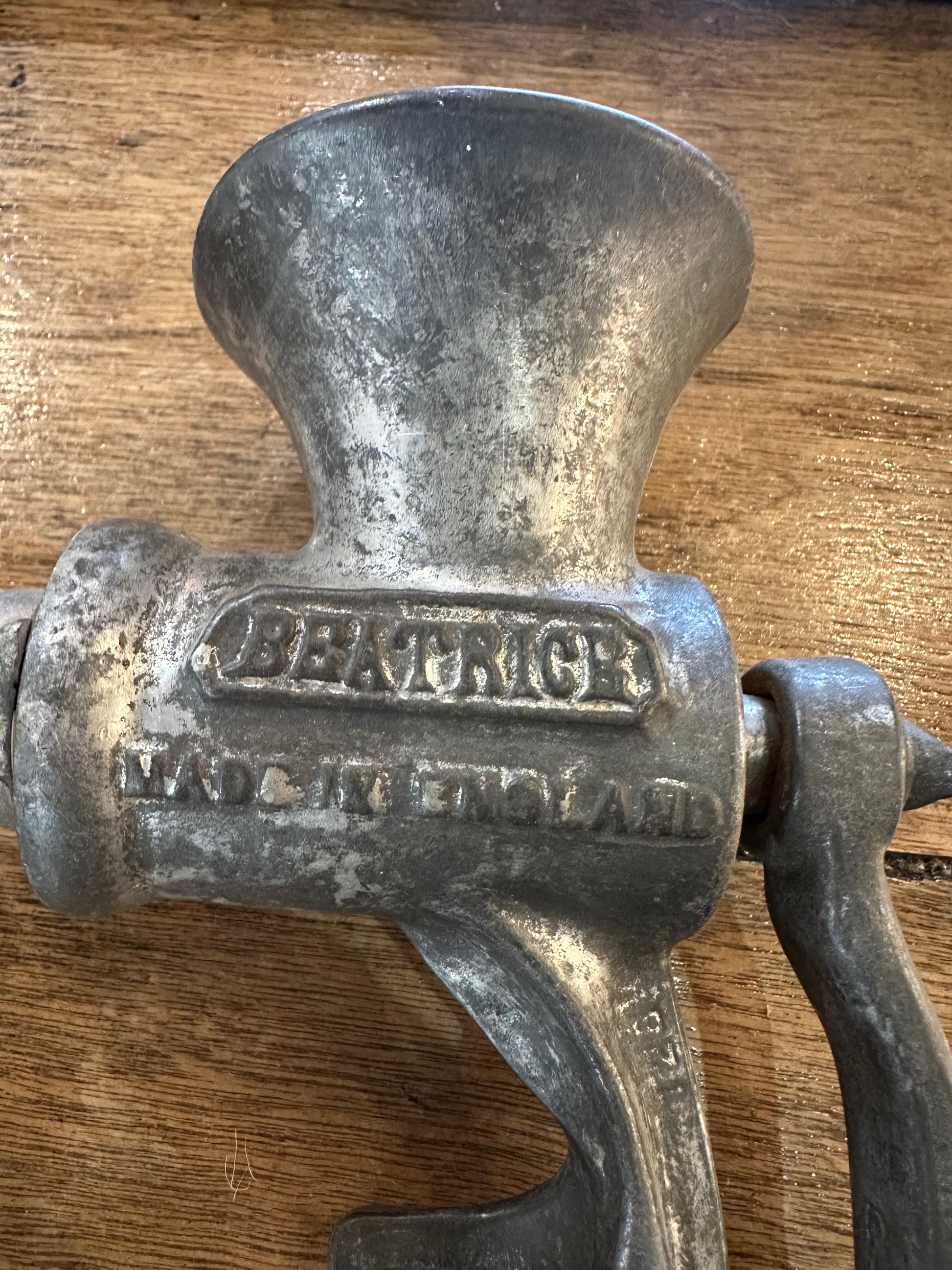 Vintage Beatrice Cast Iron Meat Mincer | Antique Hand Crank Food Grind ...